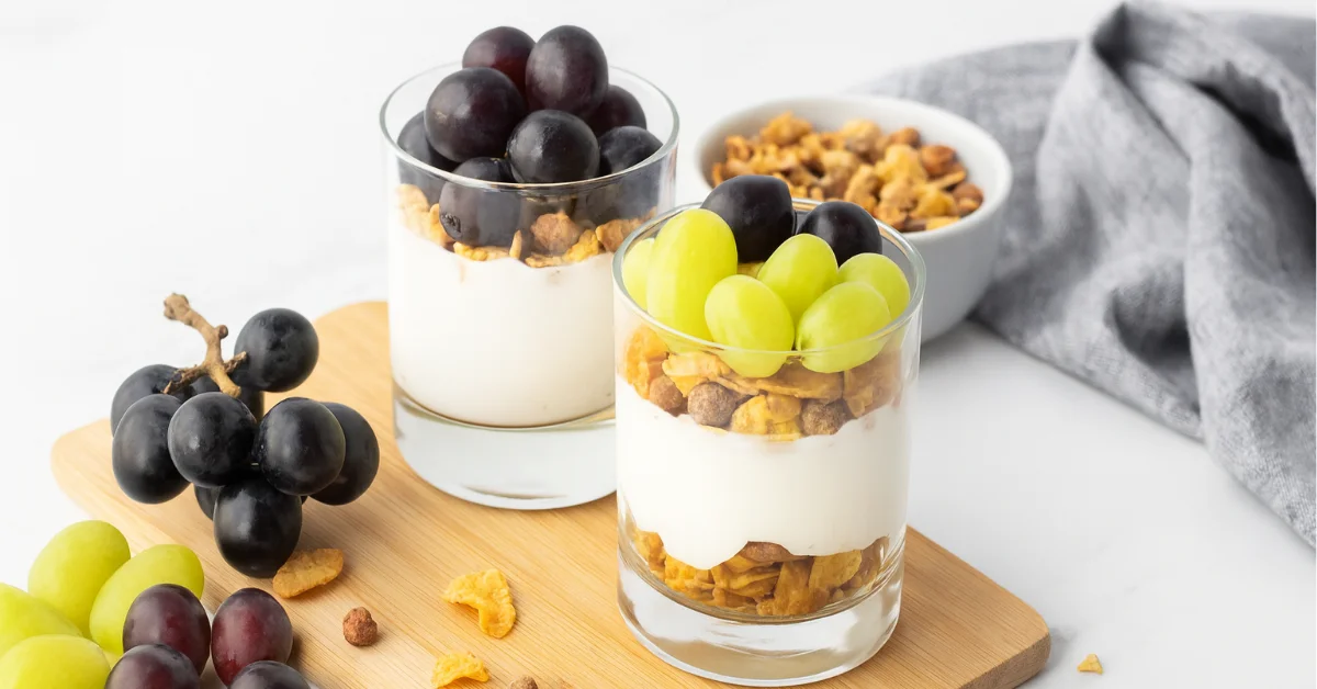 Grape and Yogurt Granola Parfait - Tasty Recipes Chef