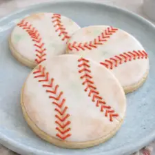 Decorated Baseball Cookies with Royal Icing: A Fun, Tasty Treat