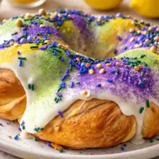 Easy King Cake Recipe: Perfect for Mardi Gras Celebrations - TRC